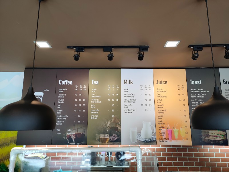 Coffee Hut By Little Hut คาเฟ่ที่คนรักวาฟเฟิลต้องไม่พลาด – Sukhumvit Café